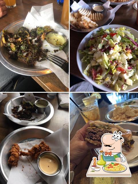Delwood, Cincinnati - Restaurant menu, prices and reviews