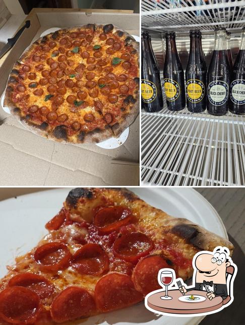 Red Bird Pizza, Miamisburg - Restaurant menu, prices and reviews