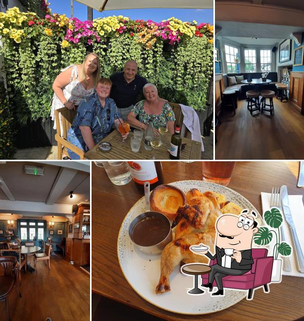 Barmy Arms, Twickenham - Restaurant menu, prices and reviews