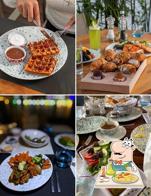 Crimson Bar & Grill, Cairo - Restaurant menu, prices and reviews