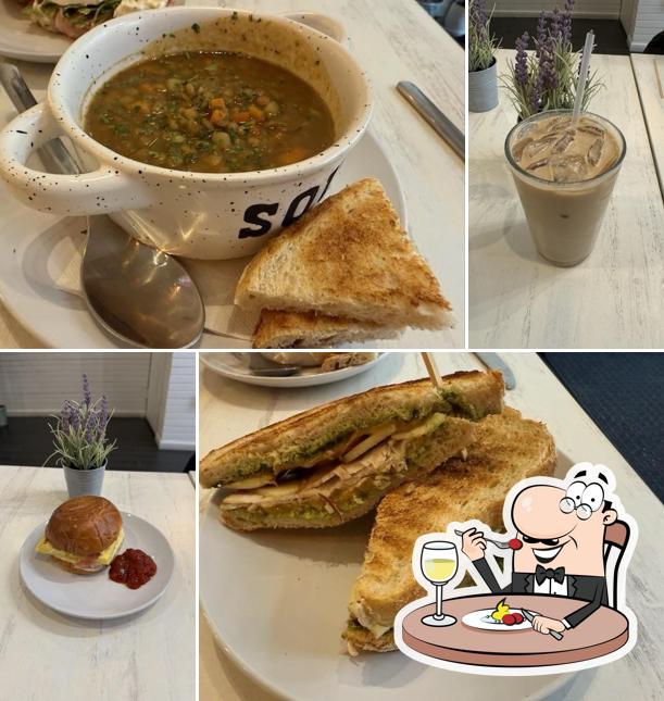 Café Tolia, Philadelphia - Restaurant menu, prices and reviews
