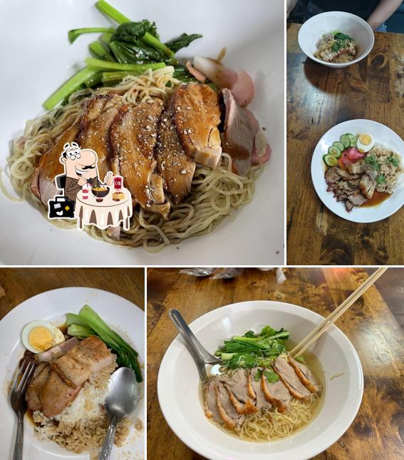 ยู่ไถ่หมูโรงไม้ (Yu-tai), Bangkok - Menú del restaurante, precios y reseñas