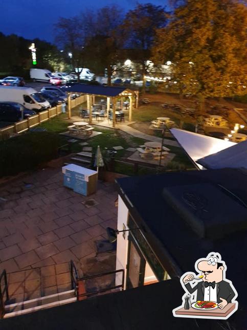 Queen Eleanor, Northampton - Restaurant menu, prices and reviews
