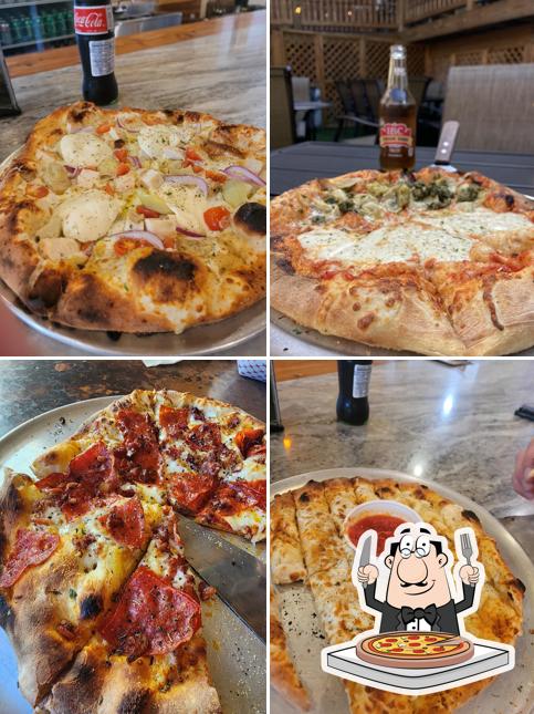 Top 5 restaurants with pizza in Thomas, december 2025 - Restaurant Guru