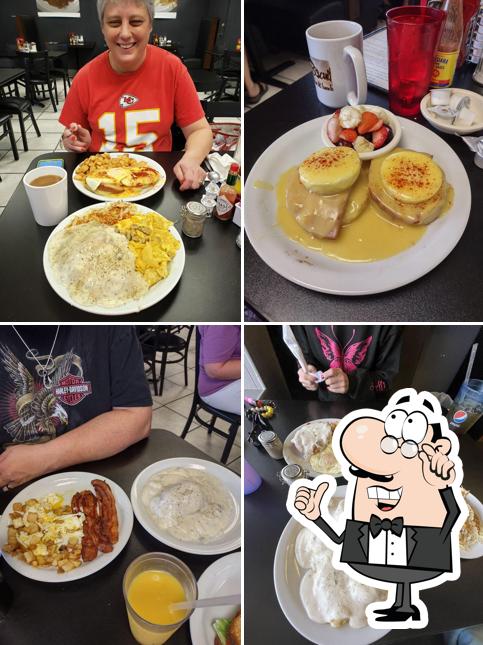 The Royal Biscuit, Blue Springs - Restaurant menu, prices and reviews