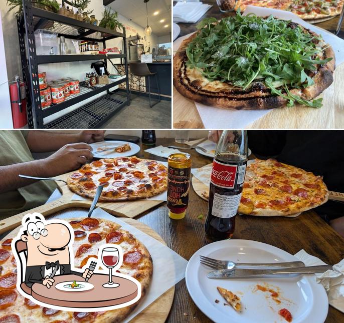 The Flaming Wheel Pizzeria, Conroe - Restaurant menu, prices and reviews