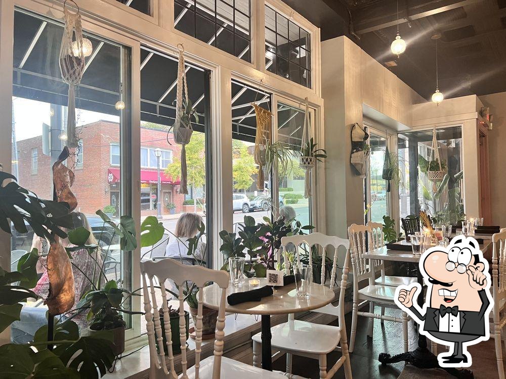 Ivy Cafe, Clayton - Restaurant menu, prices and reviews