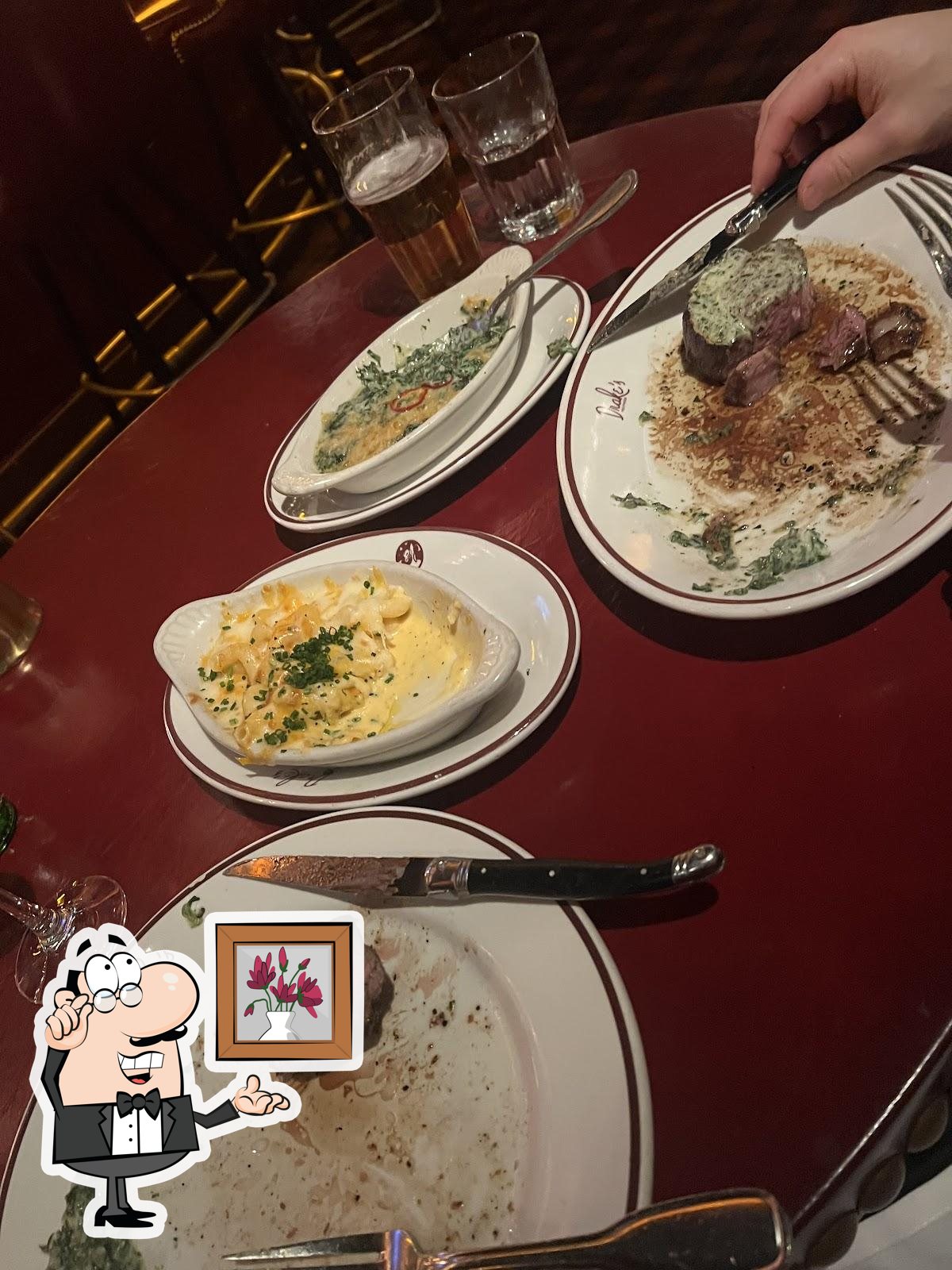 Drake's Hollywood, Dallas - Restaurant menu, prices and reviews