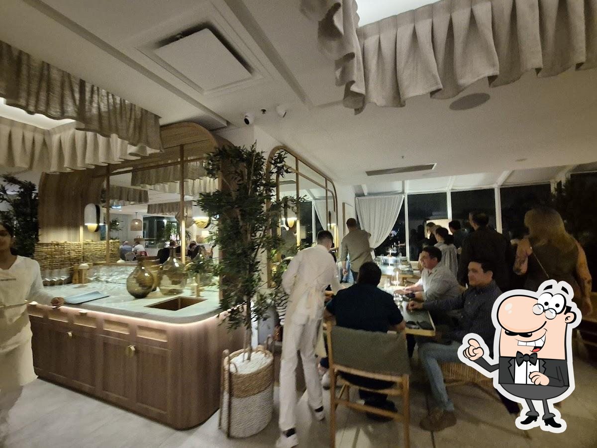 Ammos Brighton, Brighton-Le-Sands - Restaurant menu, prices and reviews