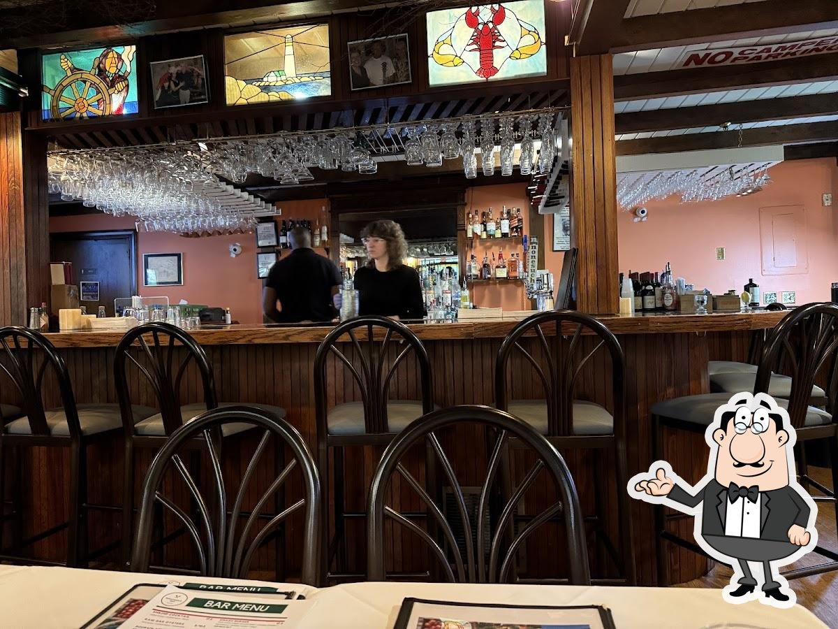 Jonathan's Ogunquit, Ogunquit - Restaurant menu, prices and reviews