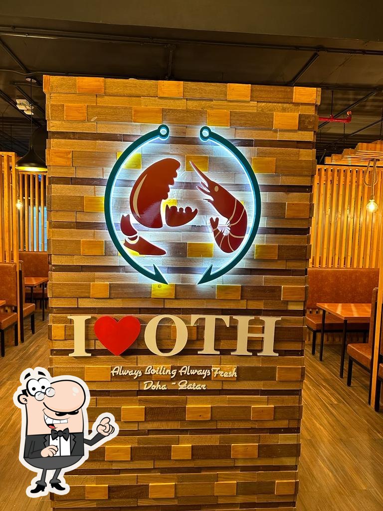 Off the Hook Seafood Restaurant - B ring Road, Al Muntazah Area, Doha ...