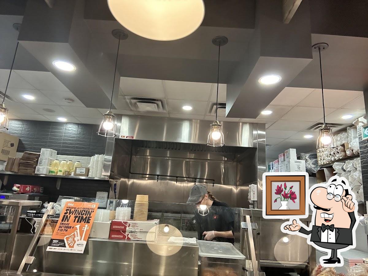 Chica's Chicken, Steinbach - Restaurant menu, prices and reviews