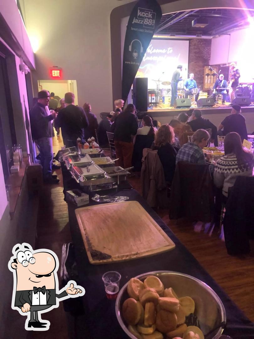 CR Midnight Smoker BBQ, Cedar Rapids - Restaurant menu, prices and reviews