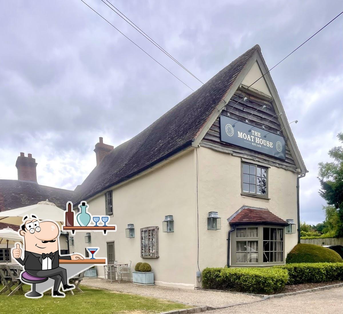 The Moat House Inn, Alcester - Restaurant menu, prices and reviews