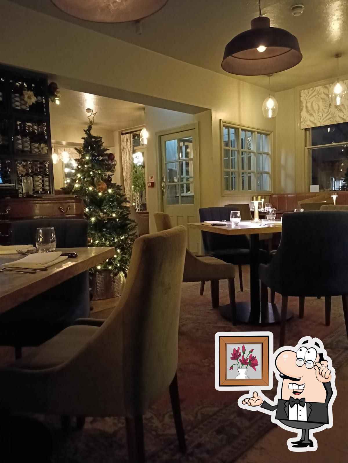 The Waverley Inn, Weybridge - Restaurant menu, prices and reviews