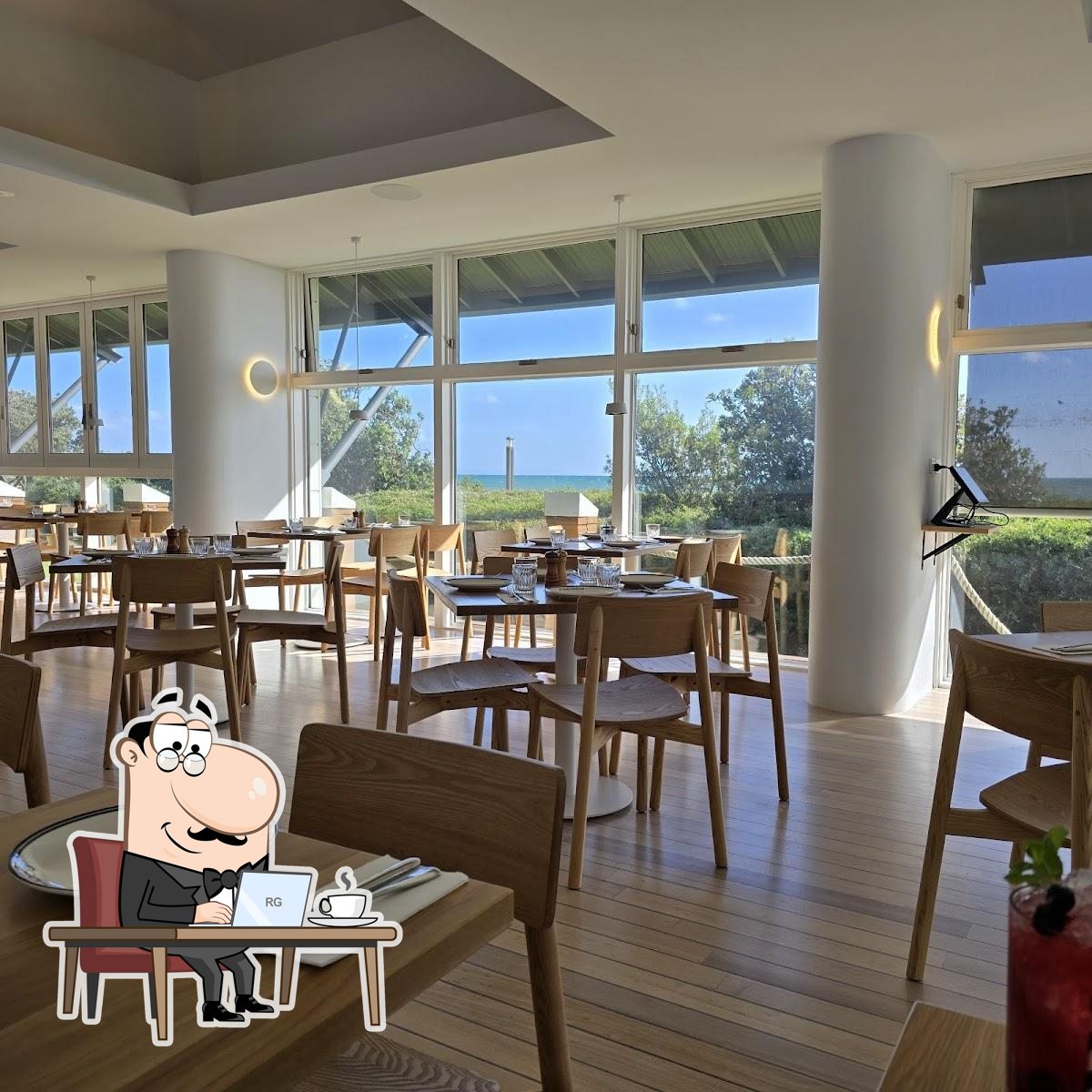Rococo Mordialloc, Mordialloc - Restaurant menu, prices and reviews