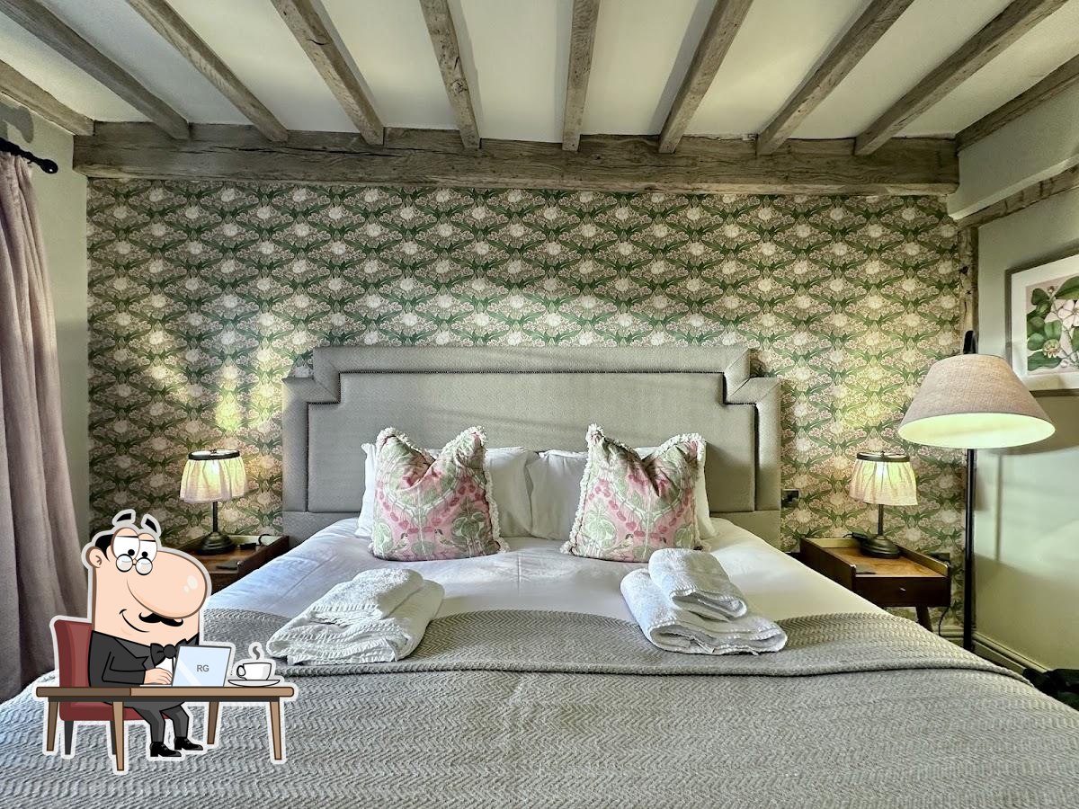 The Alvanley Arms, Tarporley - Restaurant menu, prices and reviews