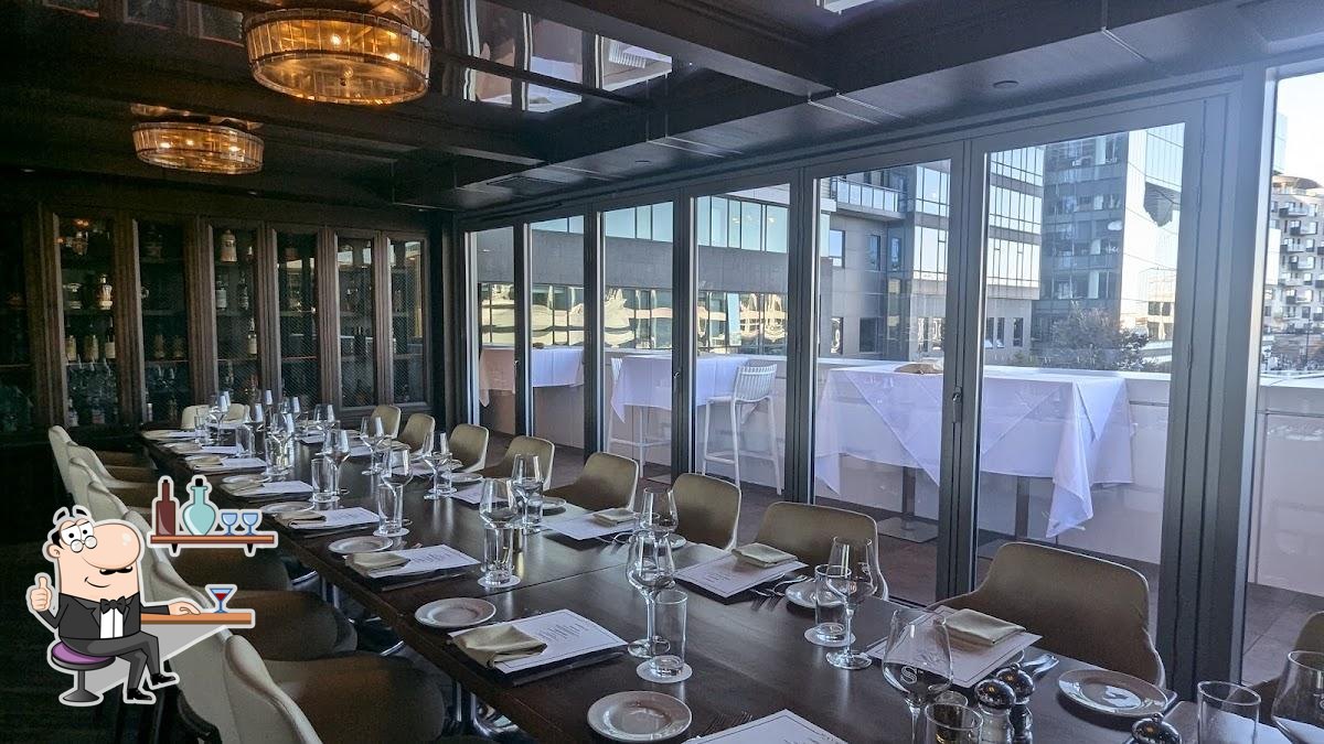 SAVR, Boston, World Trade Center - Restaurant menu, prices and reviews