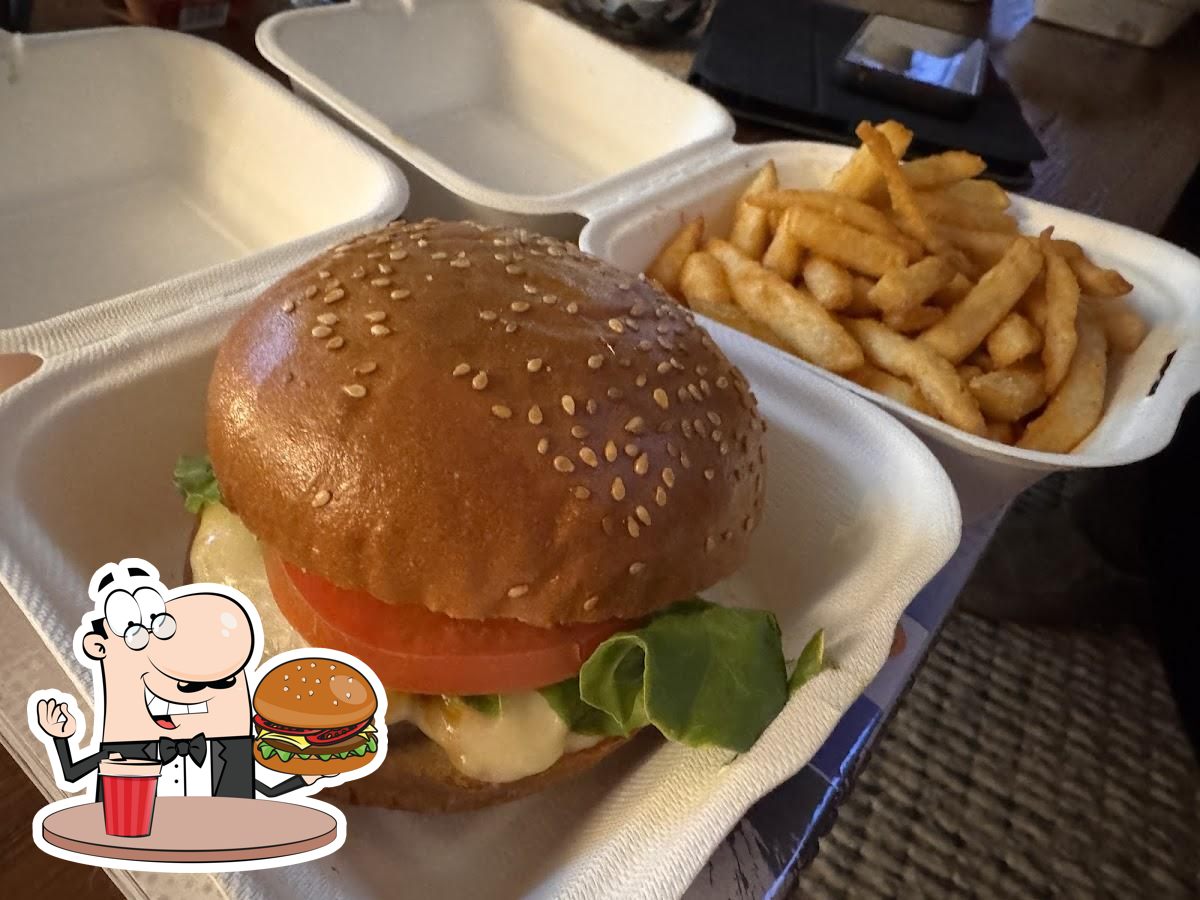 Between The Buns (Rosewood), Saskatoon - Restaurant menu, prices and ...
