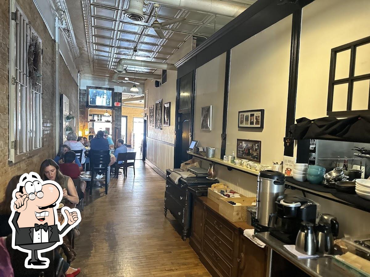 Author's Kitchen and Bar, Appleton - Restaurant menu, prices and reviews