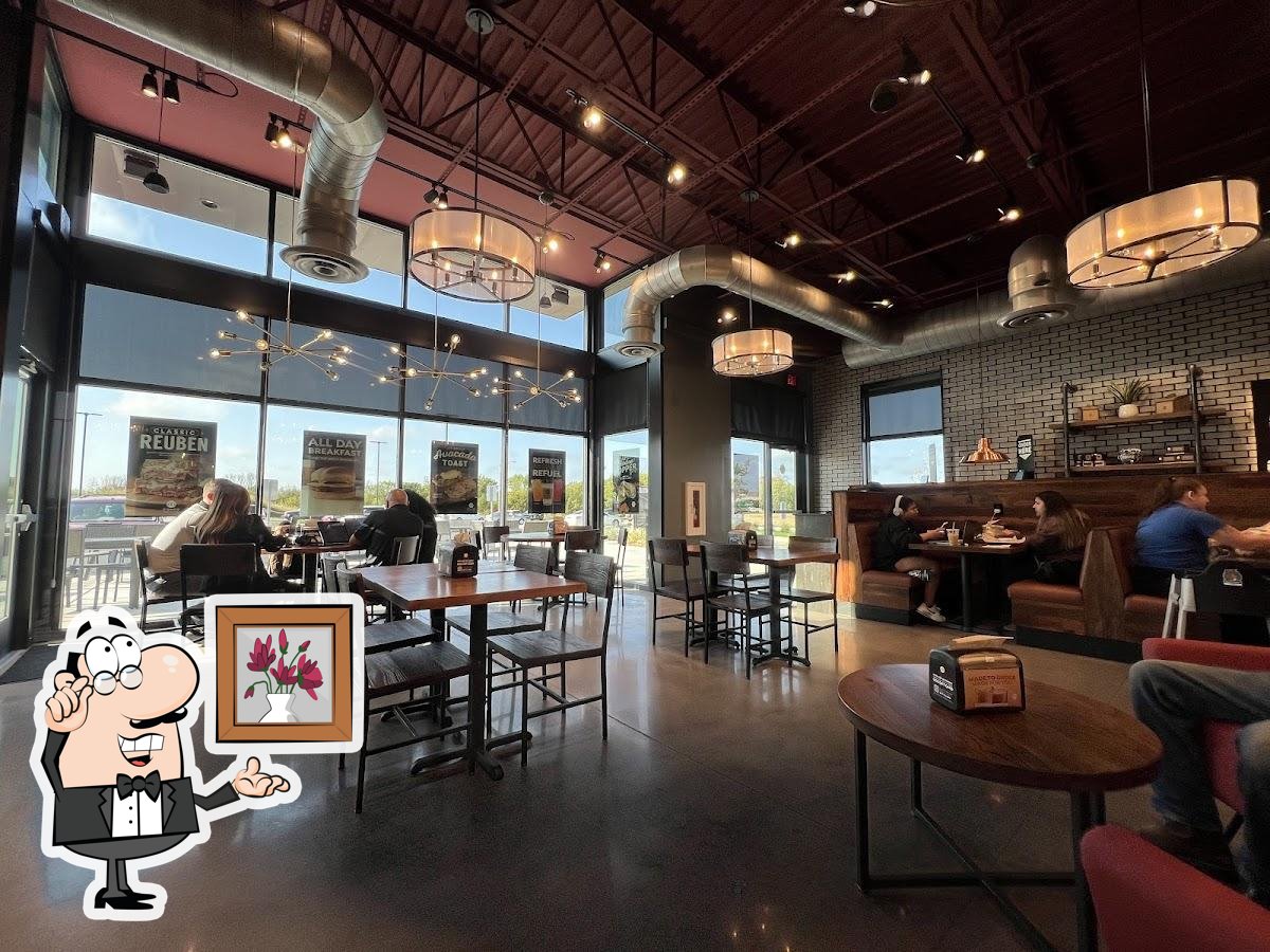 Mokas Coffee & Eatery, Wichita - Restaurant menu, prices and reviews
