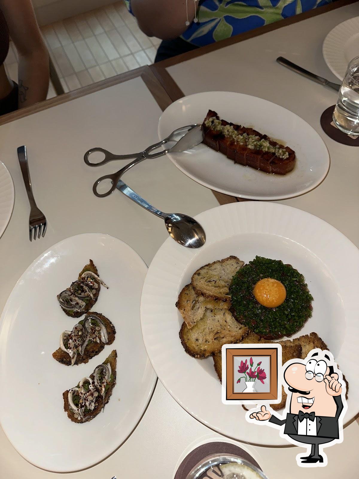 Lars Bar & Grill, Mermaid Beach - Restaurant menu, prices and reviews