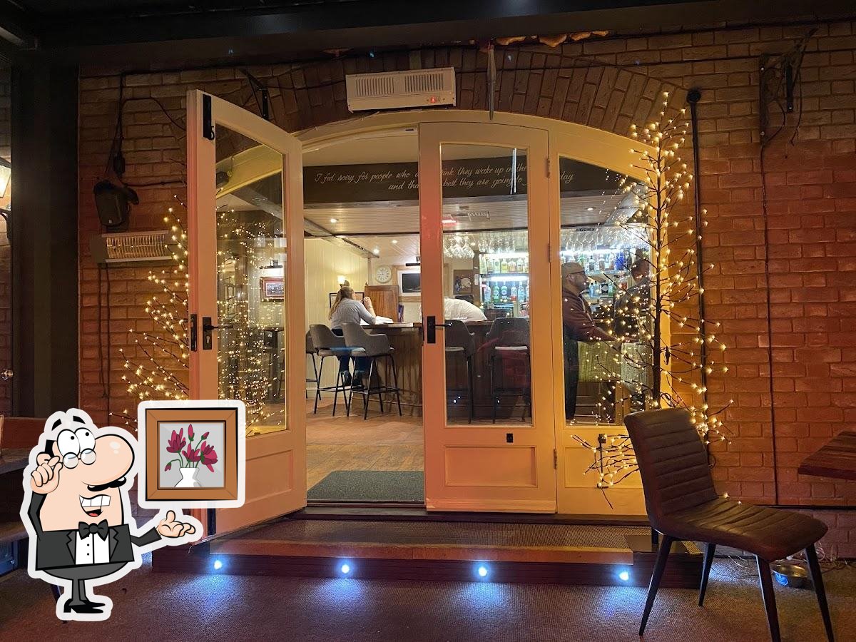 The Walnut Tree Inn, Mere - Restaurant menu, prices and reviews