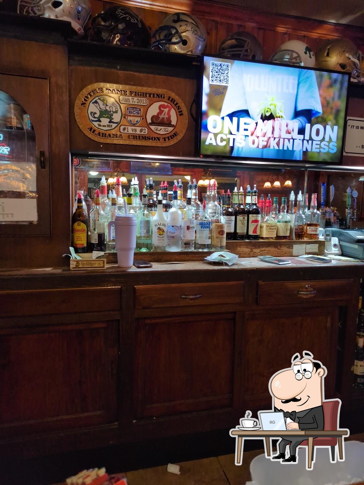 Laycoff's Tavern, Fort Wayne - Restaurant menu, prices and reviews