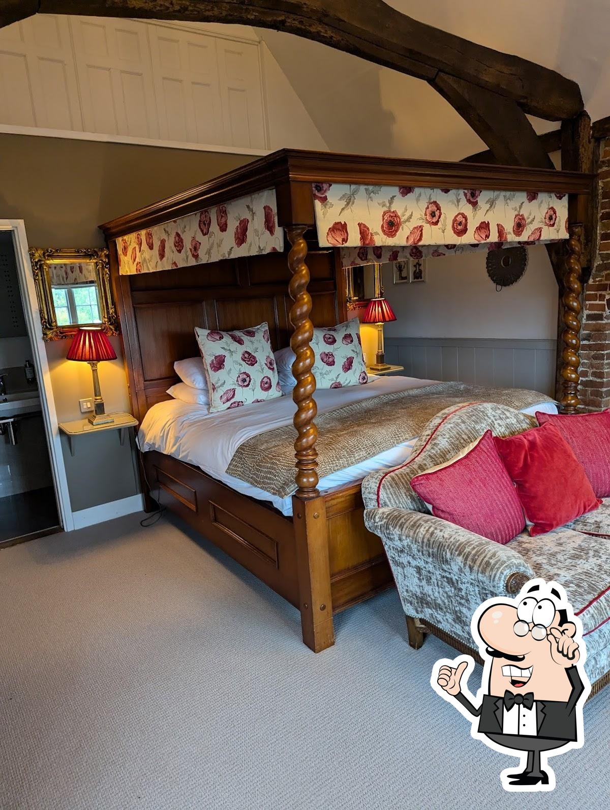 The Dog at Wingham, Wingham - Restaurant menu, prices and reviews