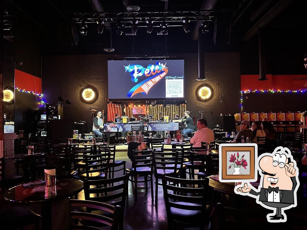 Pete's Dueling Piano Bar, Rosemont - Restaurant menu, prices and reviews