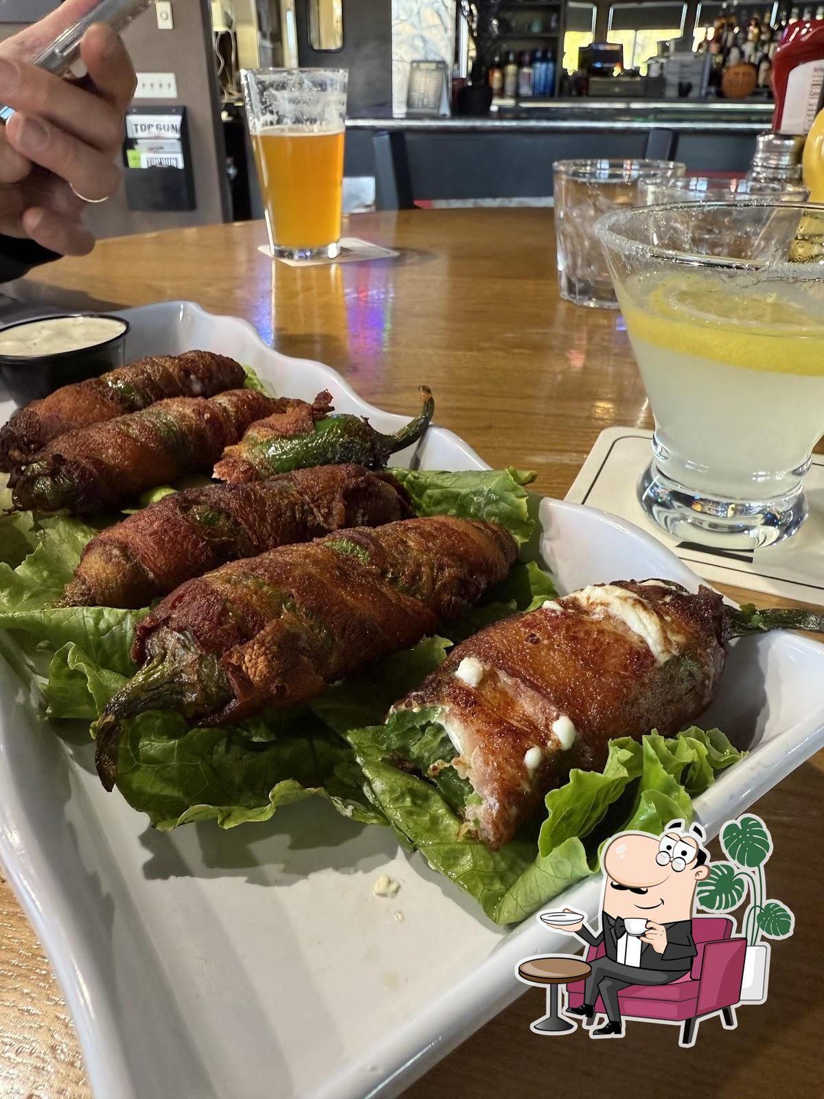 Top Gun Bar & Grill, Puyallup - Restaurant menu, prices and reviews