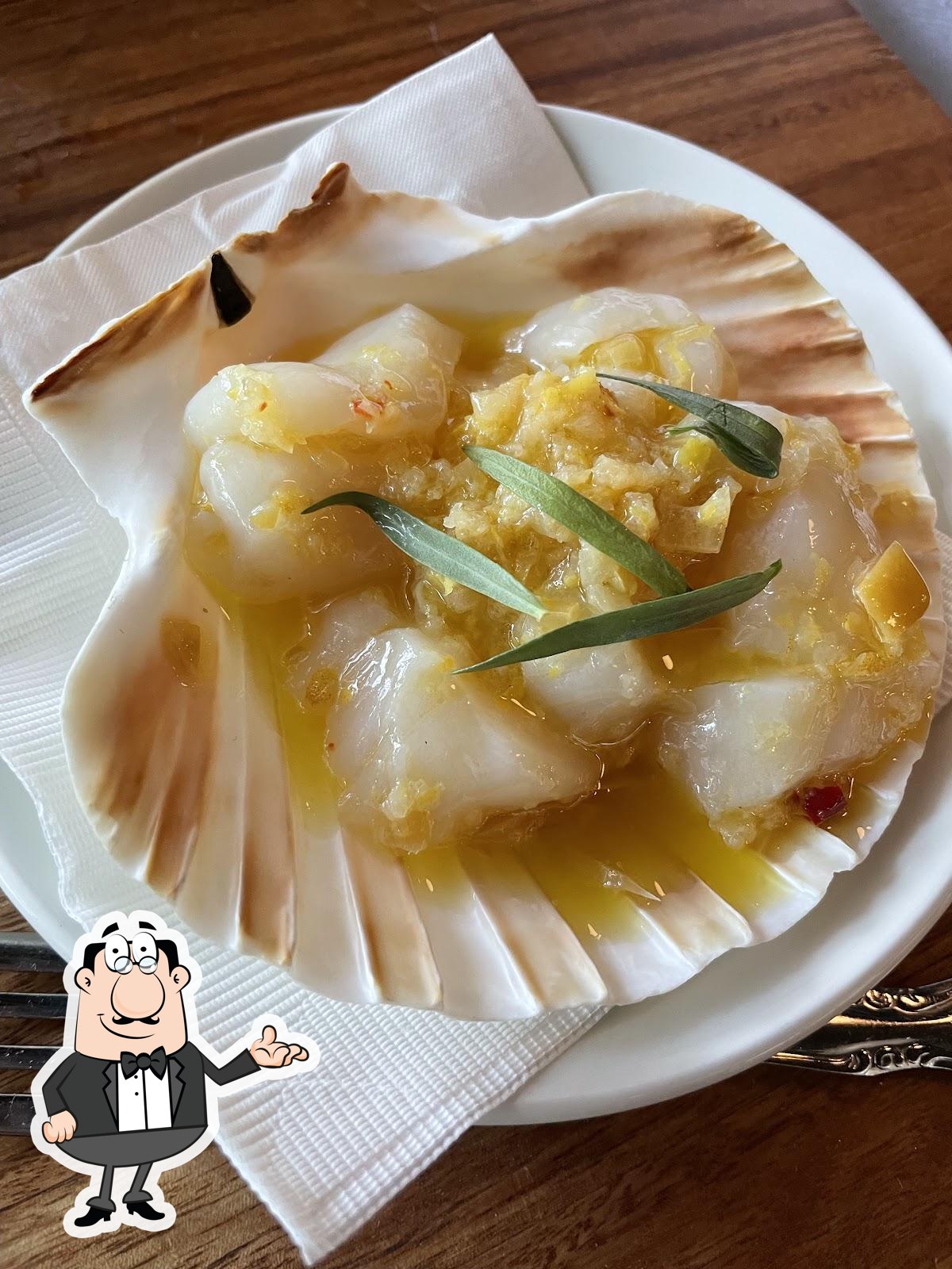Half Shell, Seattle - Restaurant menu, prices and reviews
