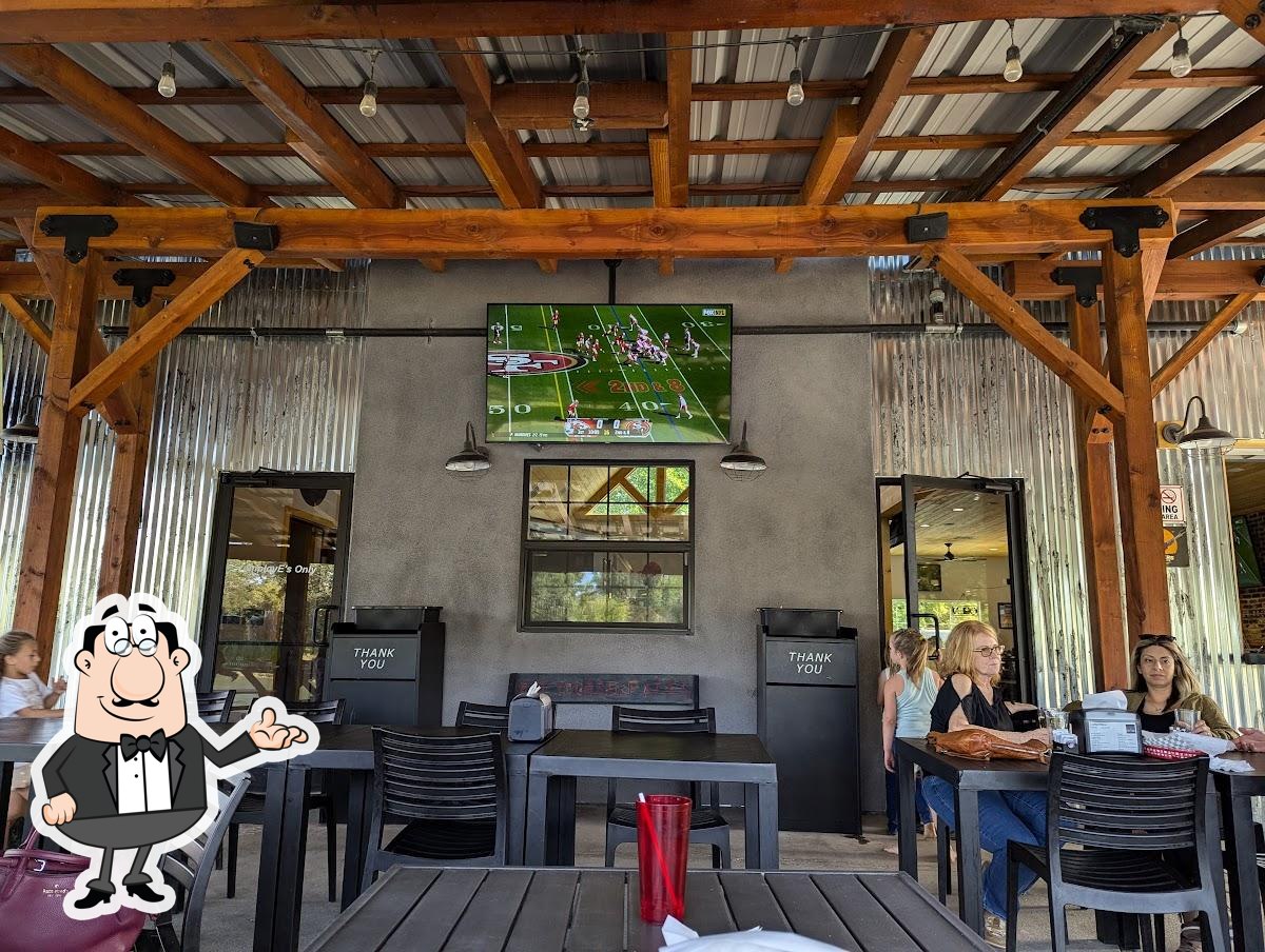E's Locker Room, Red Bluff - Restaurant menu, prices and reviews