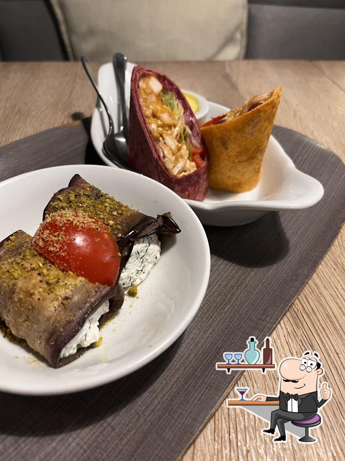 Chat Café-Restaurant, Riga - Restaurant menu, prices and reviews