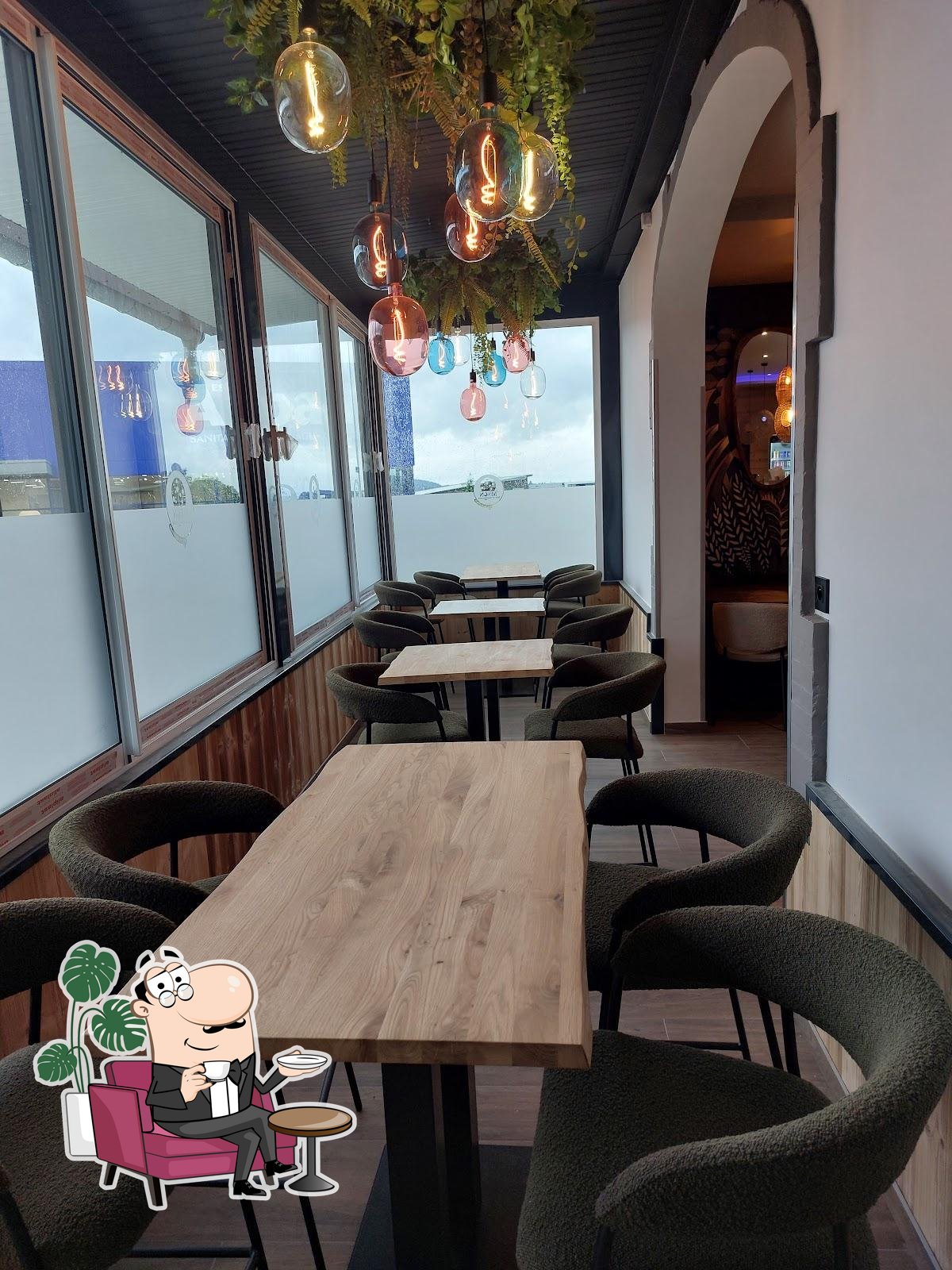 LE MOON, Pontarlier - Menu du restaurant, prix et avis