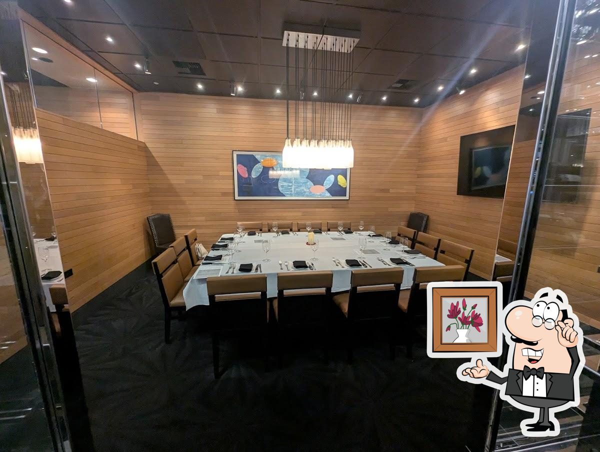 Devon Seafood & Steak, Oakbrook Terrace - Restaurant menu, prices and ...