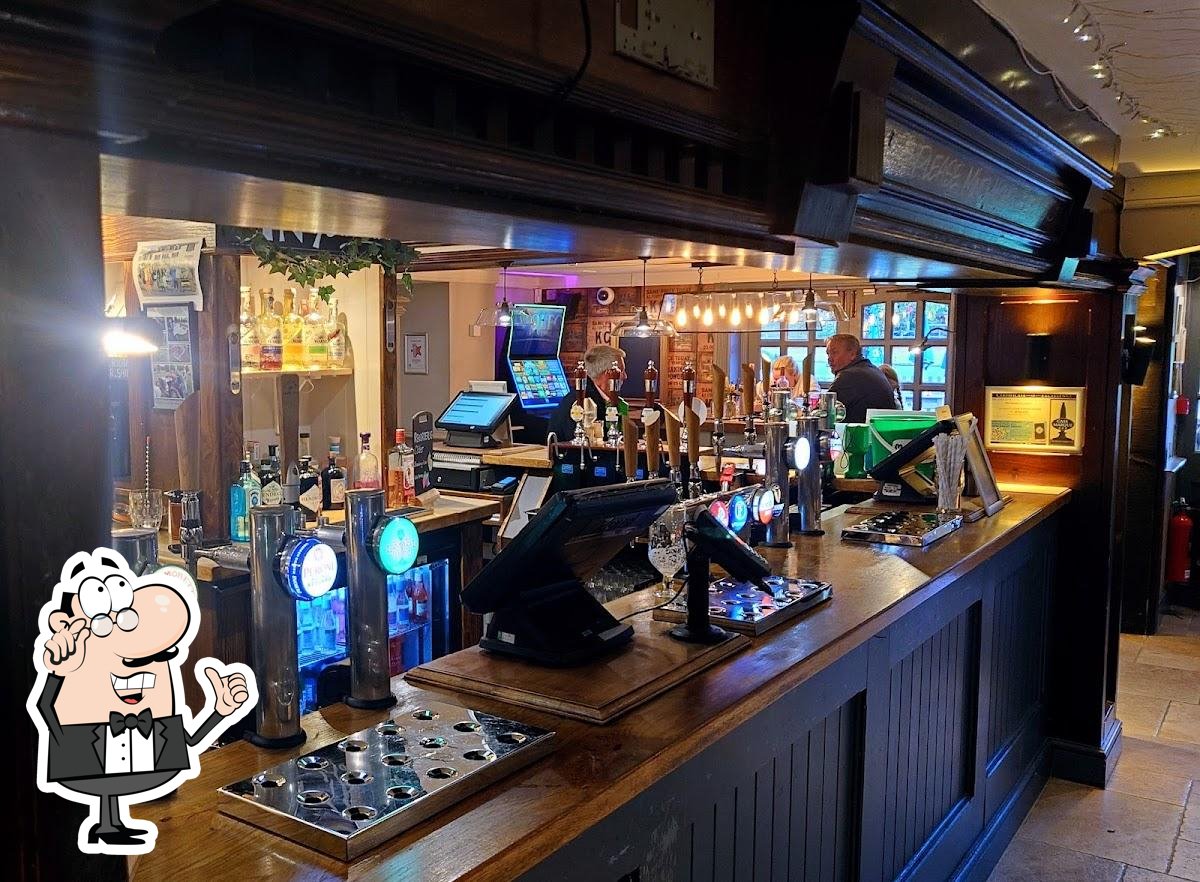 Fairmile, Hersham - Restaurant menu, prices and reviews