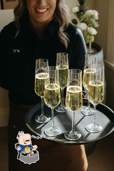 The Drawing Room, Quarry Hill - Restaurant menu, prices and reviews