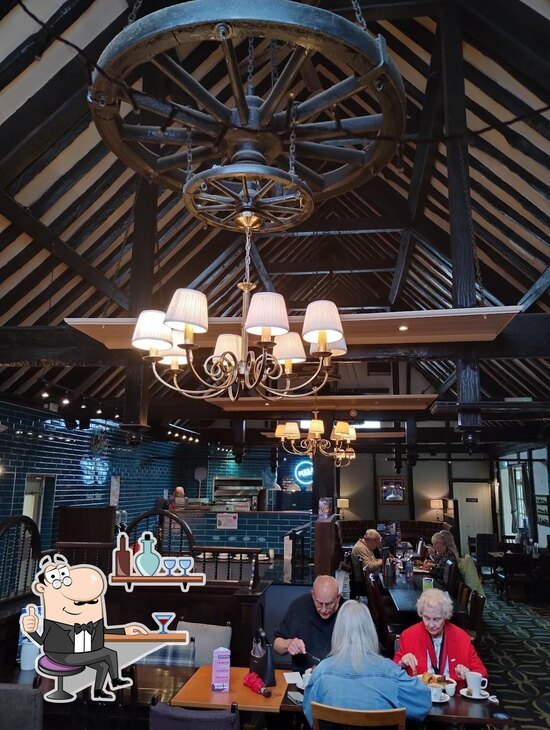 The Old Moat House, Luton - Restaurant menu, prices and reviews