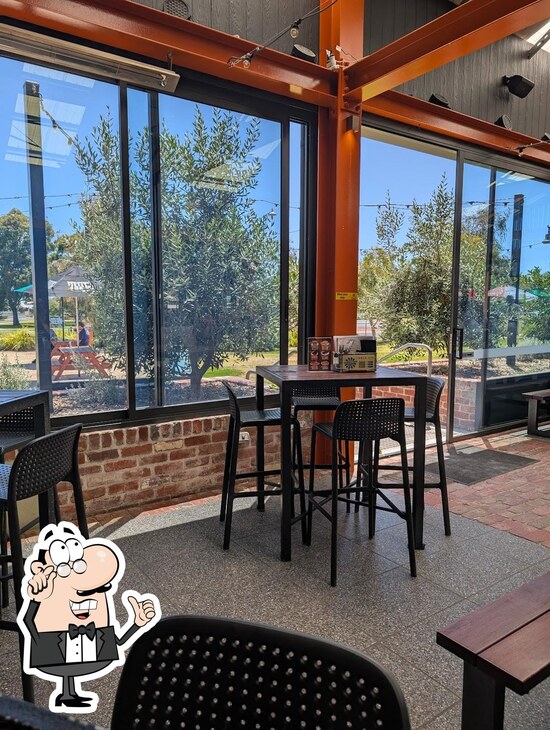 Treendale Farm Hotel, Australind - Restaurant menu, prices and reviews