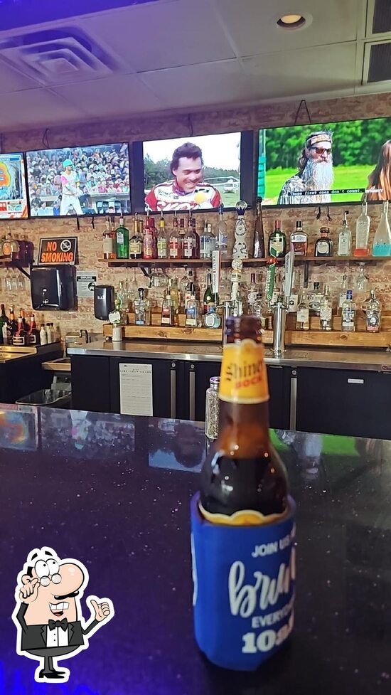 Halfway Bar & Grill, Buffalo - Restaurant menu, prices and reviews