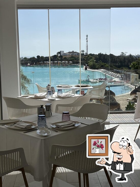 Alcazaba Vive Lagoon Restaurant - Restaurant menu, prices and reviews