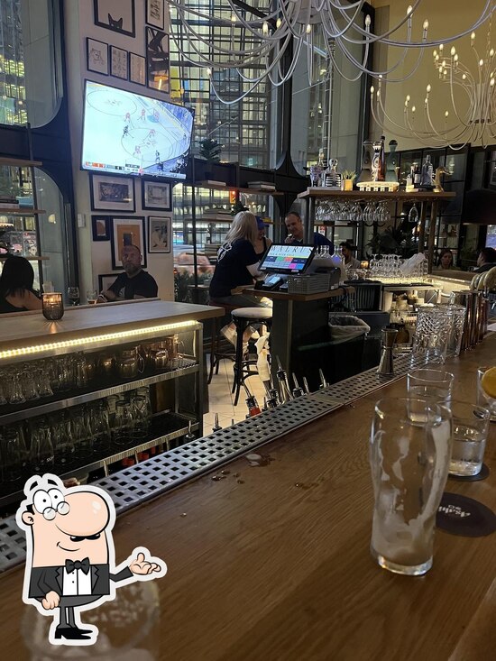 Walrus Pub & Beer Hall, Toronto - Restaurant menu, prices and reviews