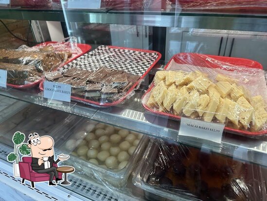 Bawa’s Sweets and Restaurant Calgary establecimiento, Calgary — carta ...