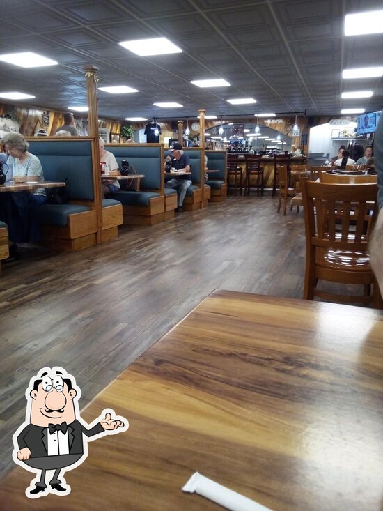 Reese’s Hideaway, Waverly - Restaurant menu, prices and reviews