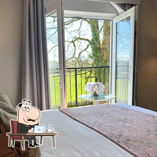 Llechwen Hall Hotel, Pontypridd - Restaurant menu, prices and reviews