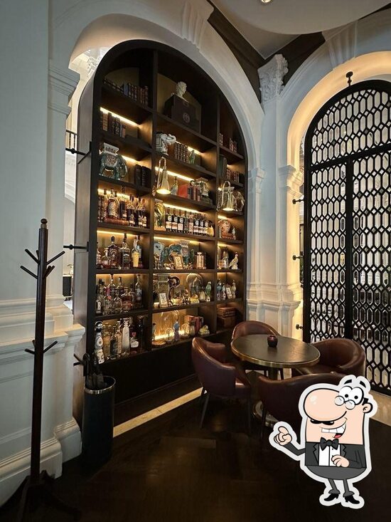 Writers Bar, Singapore - Restaurant menu, prices and reviews