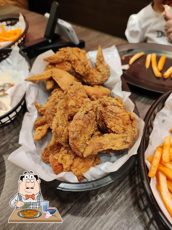 Burrow Unlimited Chicken Wings, Mandaue City - Restaurant menu, prices ...