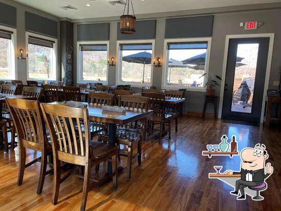 Singletree Heritage Kitchen, Waynesville - Restaurant menu, prices and ...