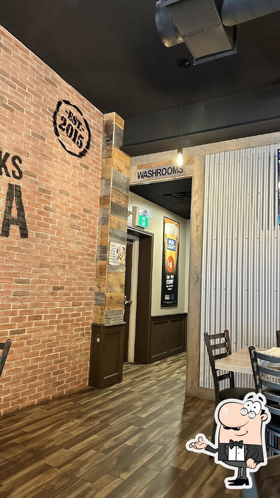 Chuck's Roadhouse Bar & Grill, Kingsville - Restaurant menu, prices and ...